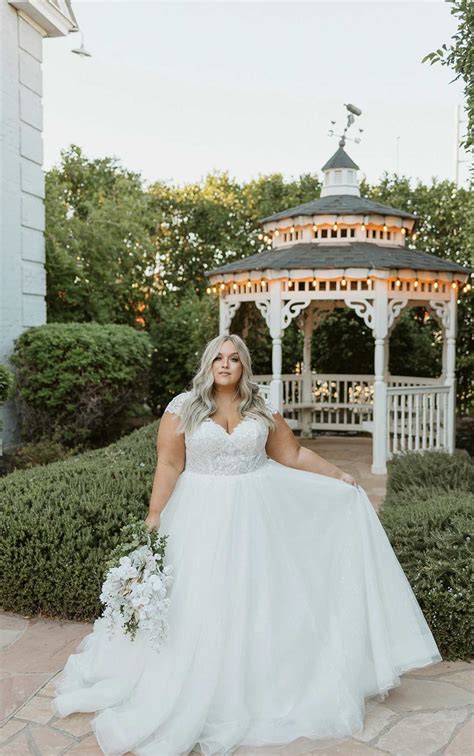 Sparkling Lace Plus Size Princess Ballgown Wedding Dress 7640 Artofit