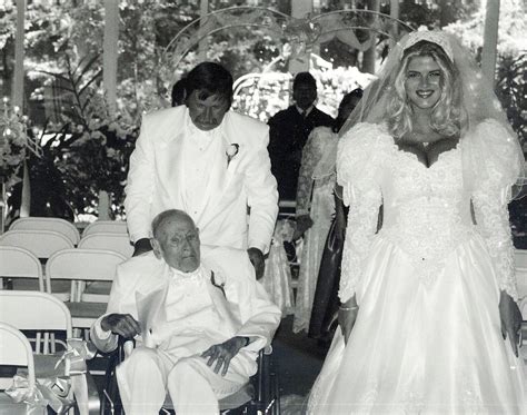 26 Year Old Anna Nicole Smith On Wedding Day With 89 Year Old Oil