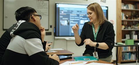 Meet The Teacher Helping Deaf Students Navigate The World Bill Gates