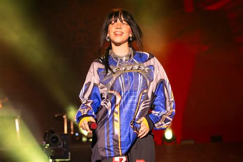 Billie Eilish Drops Tribute To Her Brother Everything I Wanted Rolling Stone