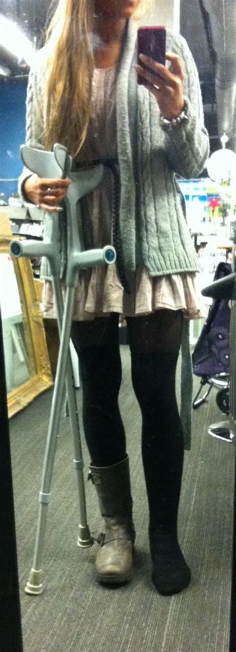 Lifeofmissj Med Kryckor Utan Sko