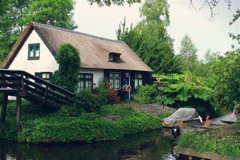 자동차 소음 대신 자연의 속삭임 세계 자동차 없는 여행지 Best 4 추천 이앤투어픽