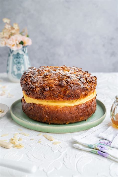 Bienenstich German Bee Sting Cake Supergolden Bakes