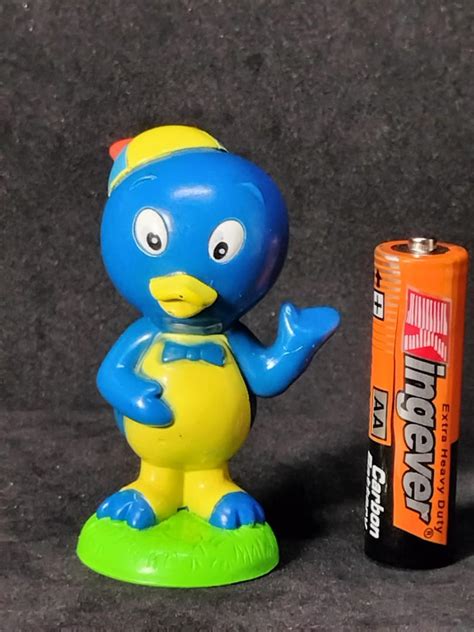 2006 Nickelodeon Nick Jr Backyardigans Pablo The Blue And Yellow Penguin Hobbies And Toys Toys
