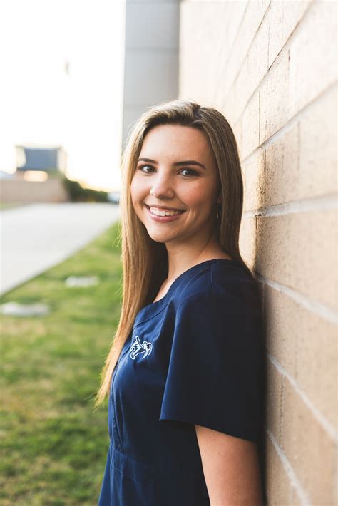Chapin Senior Session Drew And Olivia Calhoun — Tori Steyne