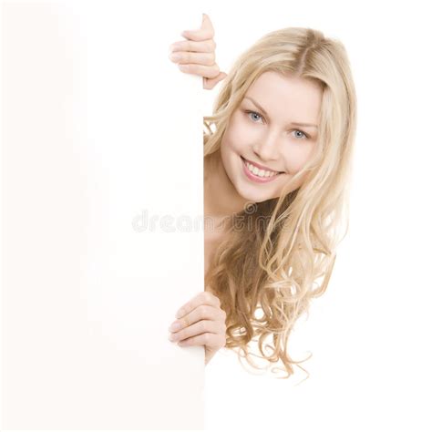 Mooi Meisje Met Mooie Glimlach Stock Foto Image Of Aantrekkelijk Toevallig