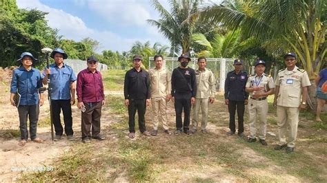 Msjtv News អាជ្ញាធរក្រុងកែបបានដឹកនាំមន្ត្រីជំនាញចុះចុចកំណត់អក្សផ្លូវដែលពលដ្ឋ