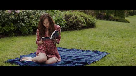 Dakota Johnsons Feet Toes And Soles Hd Pictures Barefoot