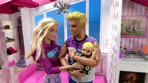 Barbie And Ken At Barbie Dream House Story Barbie Shoe Shopping And