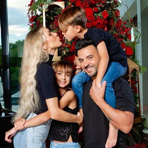 Luis Fonsi Y Águeda López Abren Su álbum De Fotos Inéditas En El Décimo