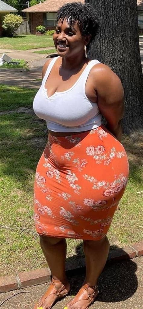 Pin On Thick Curves Curvy Woman Curvy Women Fashion Big Women Fashion