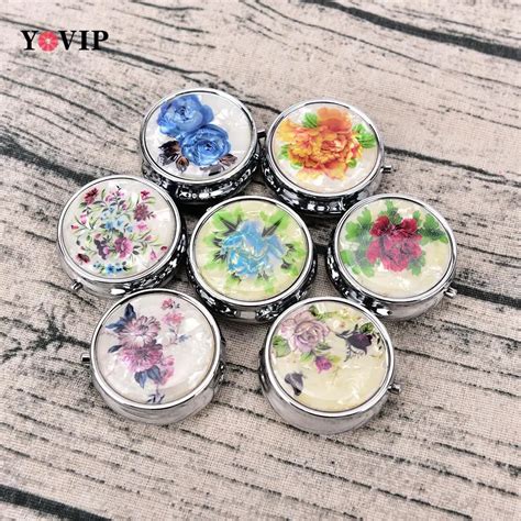 금속 플라스틱 원형 실버 정제 알약 상자 홀더 실버 알약 상자 작은 케이스 정제 용기 금속 원형 약 케이스 1pc피임약 케이스 And 분열 Aliexpress