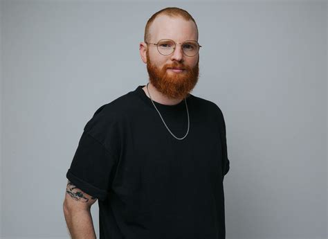 מה נשמע מדברים קריאייטיב מגזין פורטפוליו