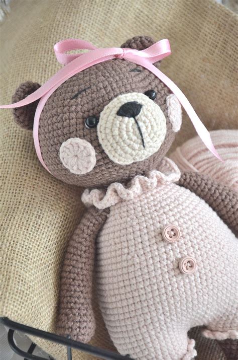 Lina Bear Handmade Crochet Amigurumi Vaike Janku