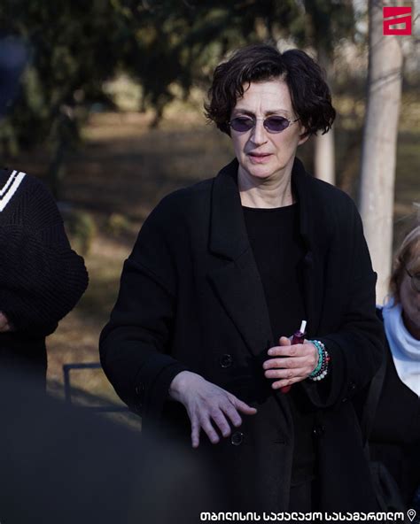 მთავარი არხი • Mtavari Arkhi 🔻 სასამართლო პროცესის პარალელურად საქალაქოს ეზოში რეჟიმის 11