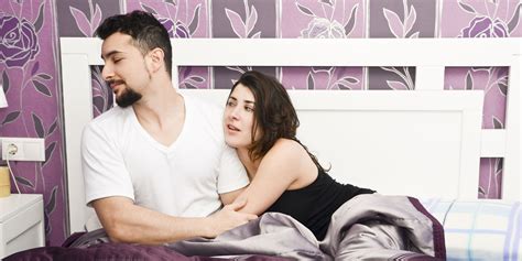 Study On Beliefs About Token Sexual Resistance Reveals Unexpected Gender Effects