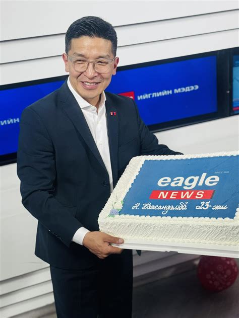 Tugsjargal Хайртай Eagle” маань 🦅🦅🦅 энэ жил 30 нас хүрч байна 🎂🎂🎂 Хүнээр бол ид иртэй идэр