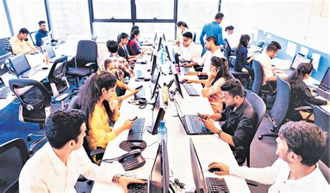 Amazon Intel Other Global Giants To Slash Huge Workforce Amid Ai Boom