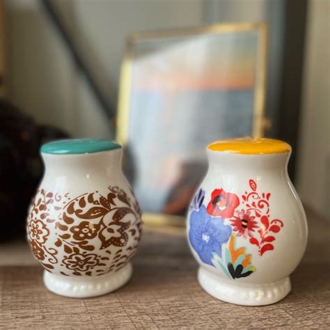 The Pioneer Woman Kitchen Pioneer Woman Salt Pepper Shaker Set Flea Market Floral Poshmark