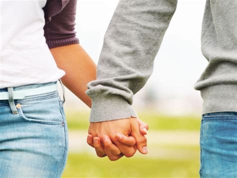 Jatuh Cinta Dengan Rakan Sekerja Elok Fikir Habis Sebelum Menerimanya