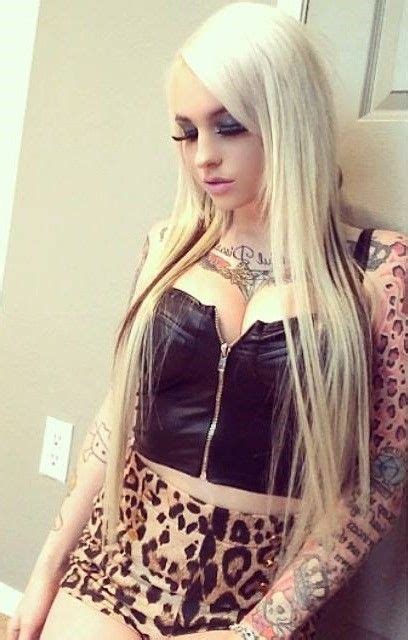 Kandy Iris In A Leather Vest Pic