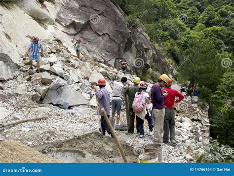 Landslide Dangerous Move Editorial Stock Image Image Of Automobile 14766164