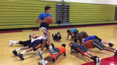 Весела отборна игра с топка баскетбол спорт деца щафетни игри Youtube