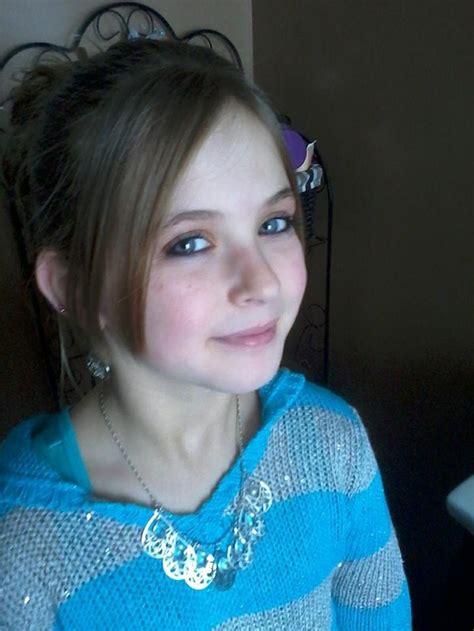 გოგონამ 13 წლის იუბილეზე თმა შეიღება მამას არ მოეწონა და მაკრატელს ხელი დასტაცა