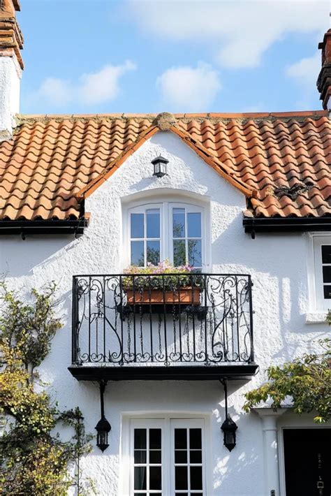 Stunning Examples Of White Stucco Townhouses Sky Forbes
