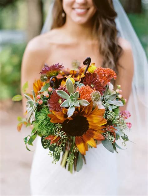 60 Beautiful Sunflower Wedding Bouquet Ideas