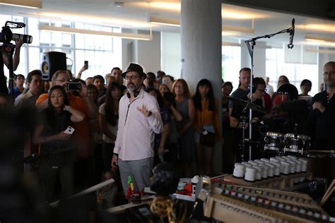 Tiny Desk How Nprs Intimate Concert Series Earned A Cult Following Vox