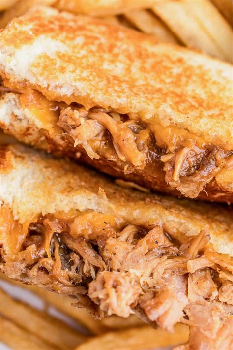 Bbq Pulled Pork Grilled Cheese Tornadough Alli