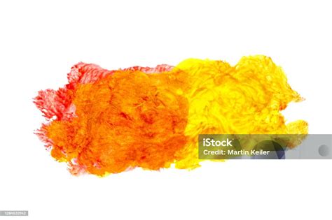 흰색 배경에 분리된 오렌지 수채화 브러시 스트로크 패턴 그런지 이미지 기법에 대한 스톡 사진 및 기타 이미지 그런지 이미지 기법 그리기 그림 그리기 Istock