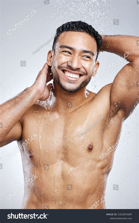 Model Bath Shampoo 3008개가 넘는 로열티 프리 라이선스 대상 스톡 사진 Shutterstock