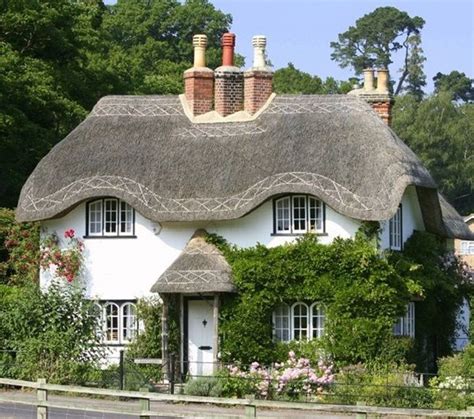 40 Beautiful Thatch Roof Cottage House Designs Bored Art Dorset