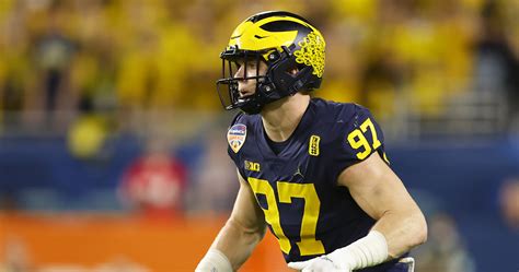 Todd Mcshay 2022 Nfl Mock Draft Hutchinson Walker Thibodeaux Go Top