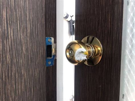 돌아가는 문고리 여는법 지식in