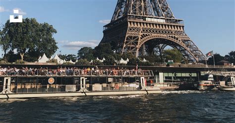 낮 동안 프랑스 파리의 에펠탑 사진 Unsplash의 무료 프랑스 이미지