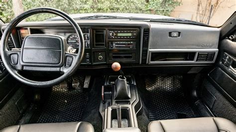 Jeep Comanche Price In Uae Images Specs And Features