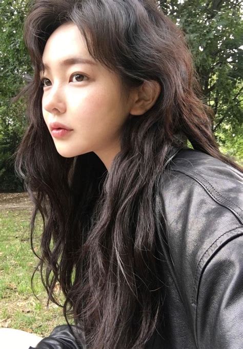 Pin By Snazzby On Beautiful Asian Girls Long Hair Styles Long Hair