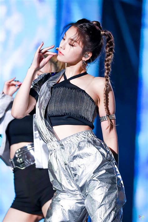 Palette On Twitter Itzy Kpop Girls Girl