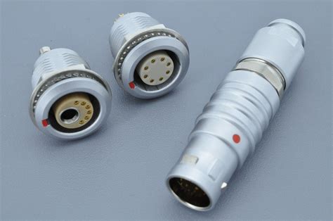 2B系列 圆形插拔自锁连接器
