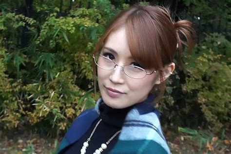 立松一乃 スレンダーでクールなメガネのインテリ妻！夫を忘れて背徳の不倫セックスに溺れる 無料av動画