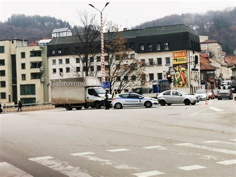 Катастрофа на възлово кръстовище в центъра на Габрово Gabrovo News