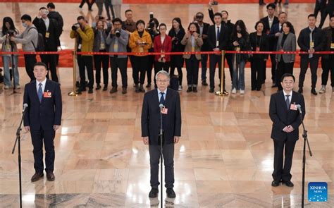 Cppcc Members Attend Group Interview Ahead Of Closing Meeting