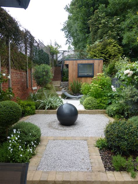 Long Thin Garden Design Ideas