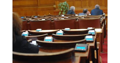 ЦИК приема документи на партии за участие в изборите от 19 март