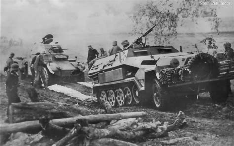 Sdkfz 251 Ausf B 2 World War Photos