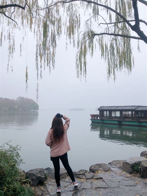 Alice Yap 惟江上之清风，与山间之明月， 耳得之而为声，目遇之而成色。 取之无禁，用之不竭。