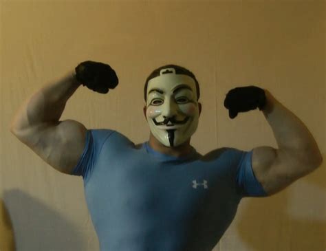 Tyler Musclegod Vip N°42 Tyler Muscles Flexing Hairy O Flexer